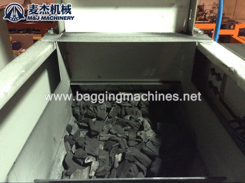 Mulch Weighing Packaging Bagging Machines, Equipment and Solutions | M ...