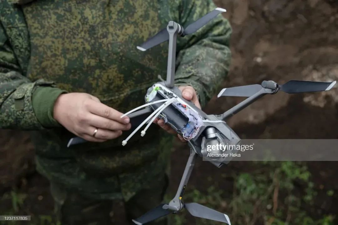 无人机防御-30架大疆无人机不够炸？ 国产无人机又上乌克兰战场 看消费级无人机如何大展身手！-空御科技迄9·11事件 20周年纪念日当晚 美 ...